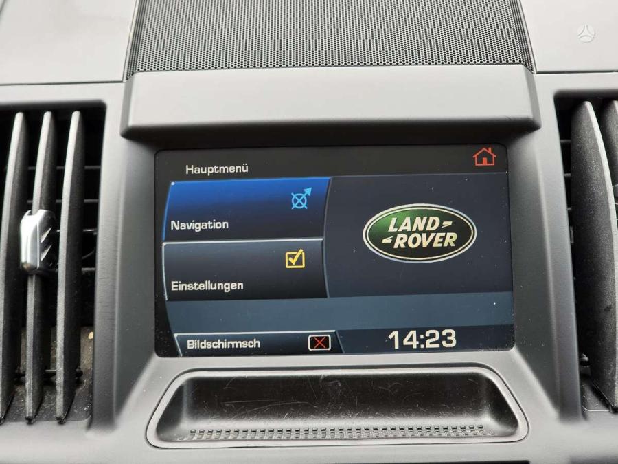 Black Land Rover Freelander 2008 in Utena, with an engine capacity of 2.20 L and mileage of 211 thousand km for 3899 €, photo 22 on AUTOMOTO.COM.LV