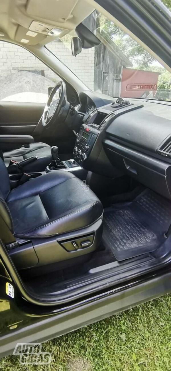 Black Land Rover Freelander 2009 in Gargzdai, with an engine capacity of 2.20 L and mileage of 302 thousand km for 3800 €, photo 10 on AUTOMOTO.COM.LV