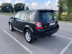 Black Land Rover Freelander 2010 in Liepaja, with an engine capacity of 2.20 L and mileage of 242 thousand km for 4900 €, photo 3 on AUTOMOTO.COM.LV