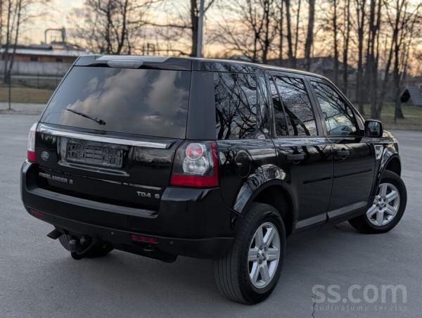 Melns Land Rover Freelander 2010 Jūrmala, ar dzinēja tilpumu 2.20 L un nobraukumu 0 tūkst. km par 3950 €, foto 3 vietnē AUTOMOTO.COM.LV