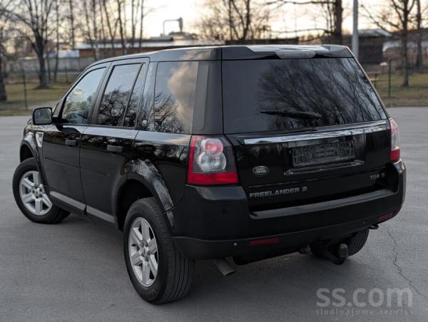 Melns Land Rover Freelander 2010 Jūrmala, ar dzinēja tilpumu 2.20 L un nobraukumu 0 tūkst. km par 3950 €, foto 4 vietnē AUTOMOTO.COM.LV
