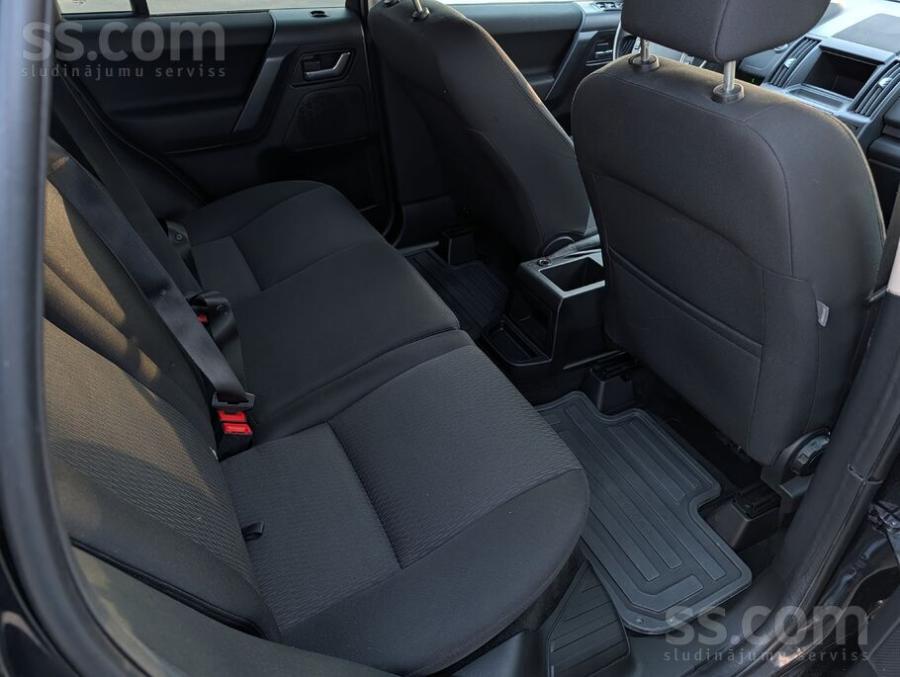 Melns Land Rover Freelander 2010 Jūrmala, ar dzinēja tilpumu 2.20 L un nobraukumu 0 tūkst. km par 3950 €, foto 13 vietnē AUTOMOTO.COM.LV