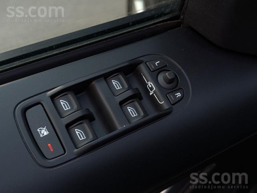 Melns Land Rover Freelander 2010 Jūrmala, ar dzinēja tilpumu 2.20 L un nobraukumu 0 tūkst. km par 3950 €, foto 14 vietnē AUTOMOTO.COM.LV