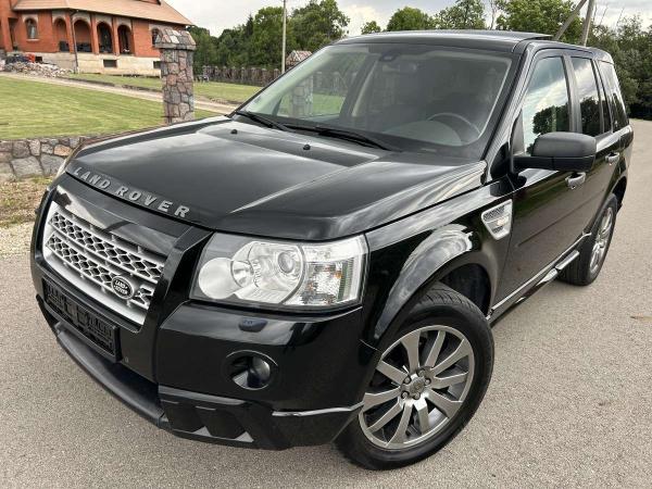 Black Land Rover Freelander 2010 in Panevezys, with an engine capacity of 2.20 L and mileage of 225 thousand km for 5999 €, photo 1 on AUTOMOTO.COM.LV