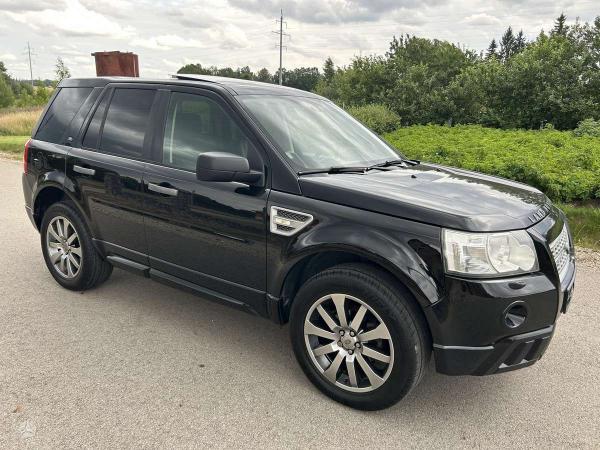 Black Land Rover Freelander 2010 in Panevezys, with an engine capacity of 2.20 L and mileage of 225 thousand km for 5999 €, photo 8 on AUTOMOTO.COM.LV