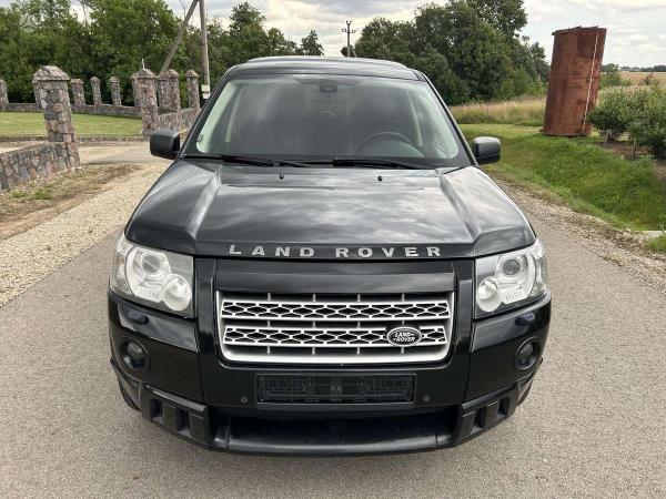 Black Land Rover Freelander 2010 in Panevezys, with an engine capacity of 2.20 L and mileage of 225 thousand km for 5999 €, photo 10 on AUTOMOTO.COM.LV
