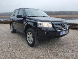 Black Land Rover Freelander 2011 in Riga, with an engine capacity of 2.20 L and mileage of 246 thousand km for 6950 €, photo 8 on AUTOMOTO.COM.LV