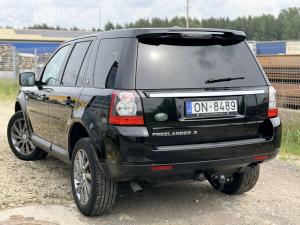 Black Land Rover Freelander 2011 in Riga, with an engine capacity of 2.20 L and mileage of 243 thousand km for 7595 €, photo 3 on AUTOMOTO.COM.LV