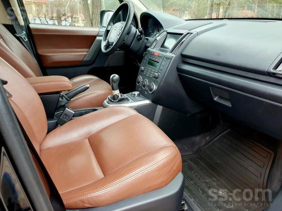 Melns Land Rover Freelander 2011 Rīga, ar dzinēja tilpumu 2.20 L un nobraukumu 254 tūkst. km par 6700 €, foto 6 vietnē AUTOMOTO.COM.LV