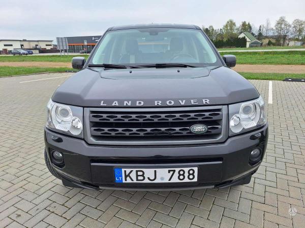 Black Land Rover Freelander 2011 in Klaipeda, with an engine capacity of 2.18 L and mileage of 189 thousand km for 5500 €, photo 5 on AUTOMOTO.COM.LV