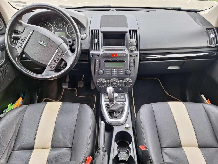 Black Land Rover Freelander 2011 in Klaipeda, with an engine capacity of 2.18 L and mileage of 189 thousand km for 5500 €, photo 8 on AUTOMOTO.COM.LV