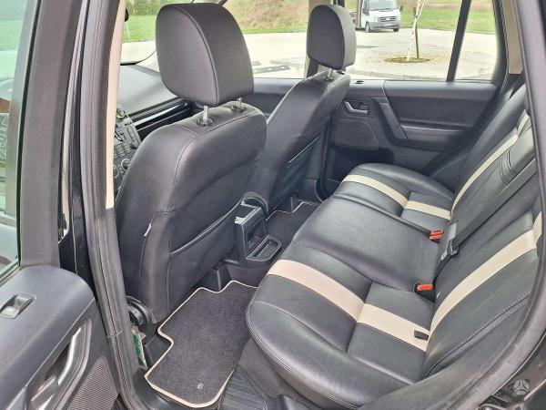 Black Land Rover Freelander 2011 in Klaipeda, with an engine capacity of 2.18 L and mileage of 189 thousand km for 5500 €, photo 9 on AUTOMOTO.COM.LV