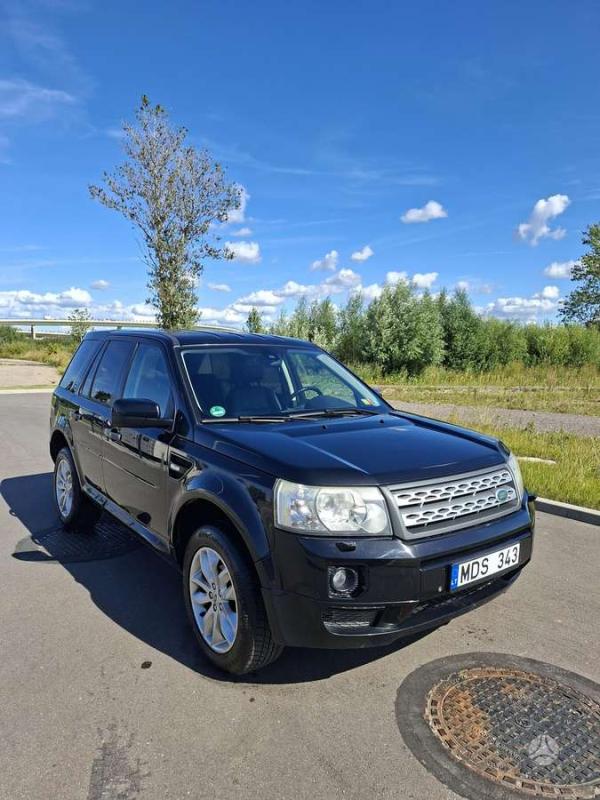 Melns Land Rover Freelander 2011 Klaipėda, ar dzinēja tilpumu 2.18 L un nobraukumu 294 tūkst. km par 7100 €, foto 2 vietnē AUTOMOTO.COM.LV