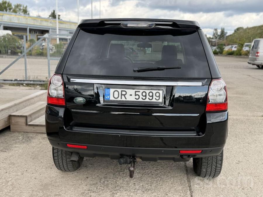 Black Land Rover Freelander 2011 in Riga, with an engine capacity of 2.20 L and mileage of 208 thousand km for 5990 €, photo 19 on AUTOMOTO.COM.LV