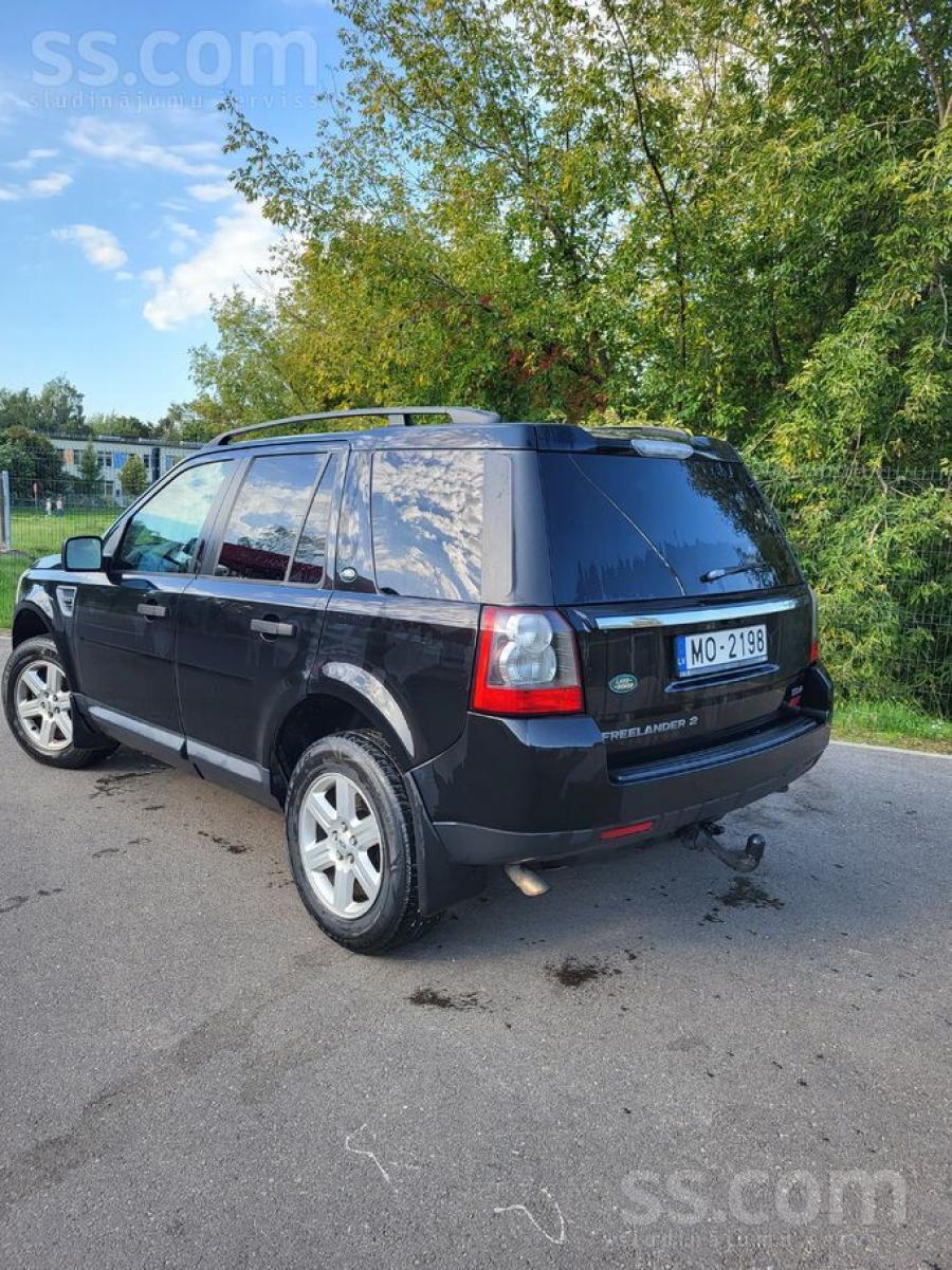 Melns Land Rover Freelander 2011 Daugavpils, ar dzinēja tilpumu 2.20 L un nobraukumu 315 tūkst. km par 5500 €, foto 5 vietnē AUTOMOTO.COM.LV