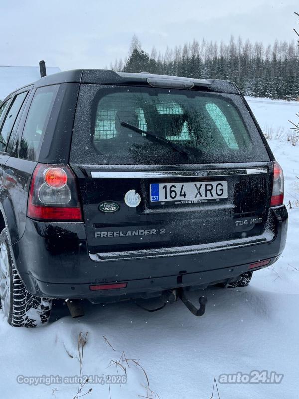 Black Land Rover Freelander 2012 in Voru, with an engine capacity of 2.20 L and mileage of 276 thousand km for 6900 €, photo 3 on AUTOMOTO.COM.LV