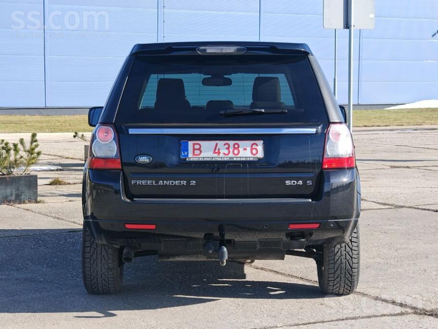 Melns Land Rover Freelander 2012 Rīga, ar dzinēja tilpumu 2.20 L un nobraukumu 293 tūkst. km par 6990 €, foto 4 vietnē AUTOMOTO.COM.LV