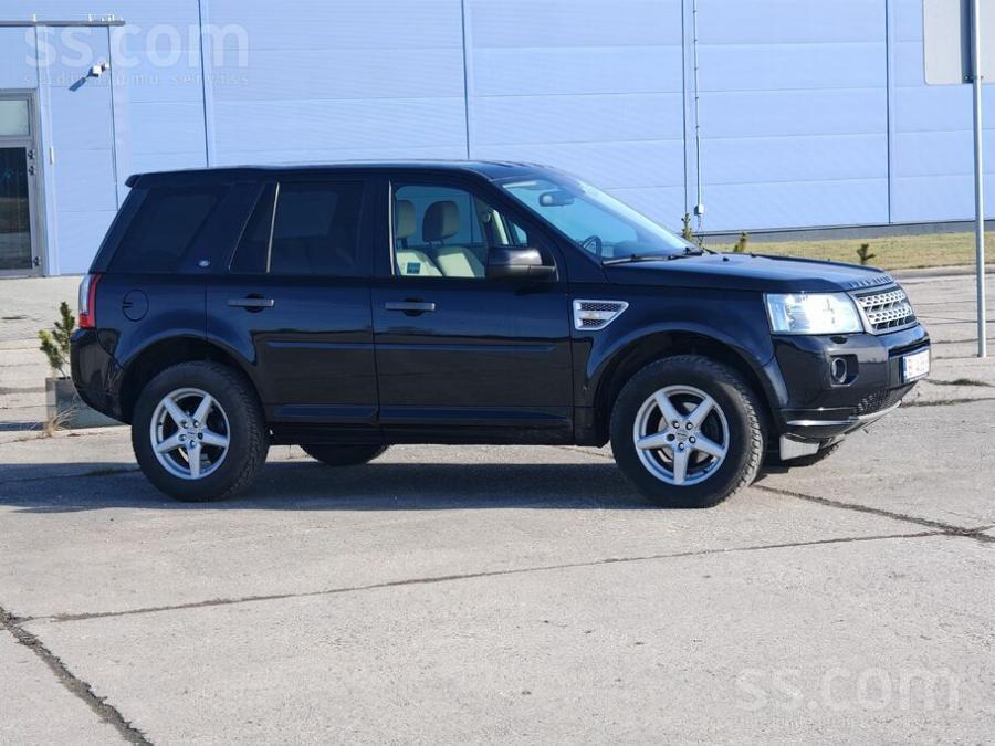 Melns Land Rover Freelander 2012 Rīga, ar dzinēja tilpumu 2.20 L un nobraukumu 293 tūkst. km par 6990 €, foto 12 vietnē AUTOMOTO.COM.LV