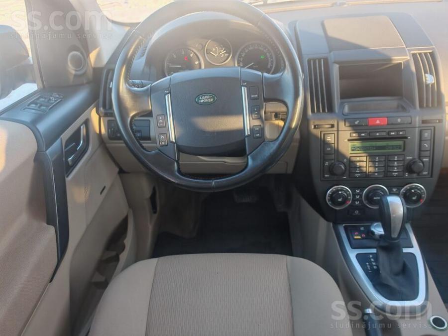 Melns Land Rover Freelander 2012 Rīga, ar dzinēja tilpumu 2.20 L un nobraukumu 293 tūkst. km par 6990 €, foto 18 vietnē AUTOMOTO.COM.LV