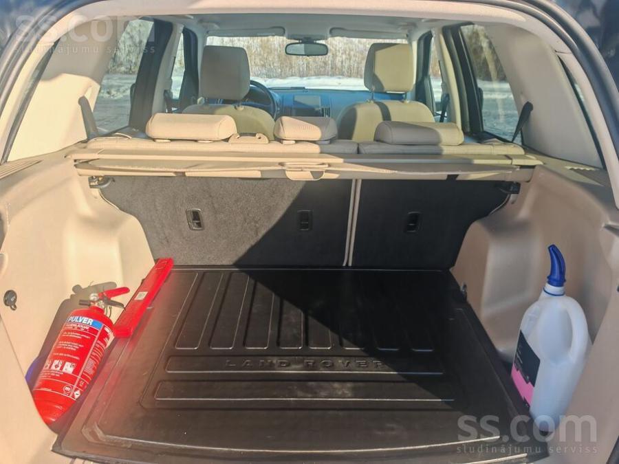 Melns Land Rover Freelander 2012 Rīga, ar dzinēja tilpumu 2.20 L un nobraukumu 293 tūkst. km par 6990 €, foto 19 vietnē AUTOMOTO.COM.LV
