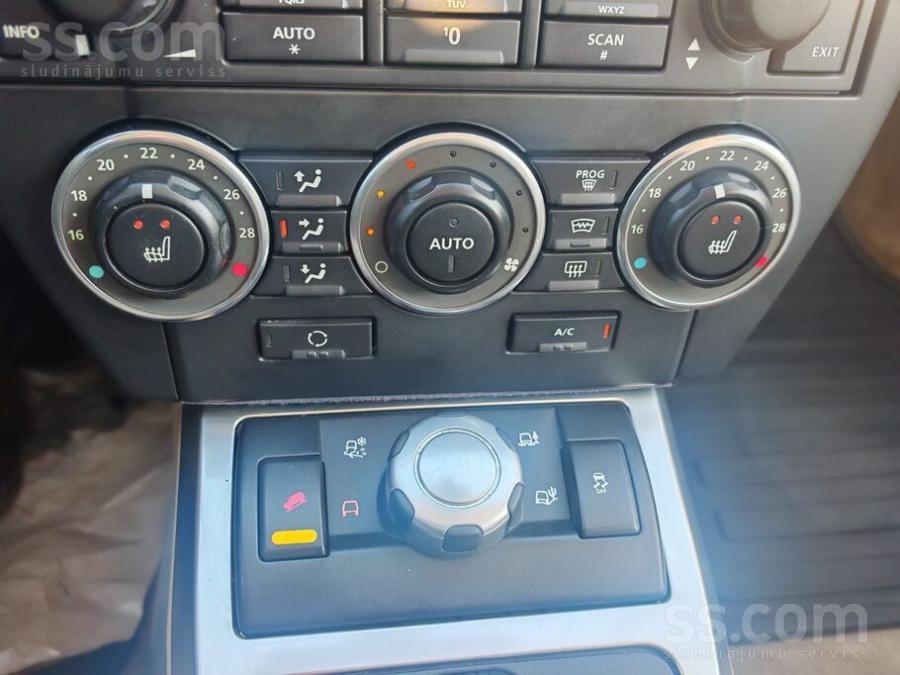 Melns Land Rover Freelander 2012 Rīga, ar dzinēja tilpumu 2.20 L un nobraukumu 293 tūkst. km par 6990 €, foto 26 vietnē AUTOMOTO.COM.LV