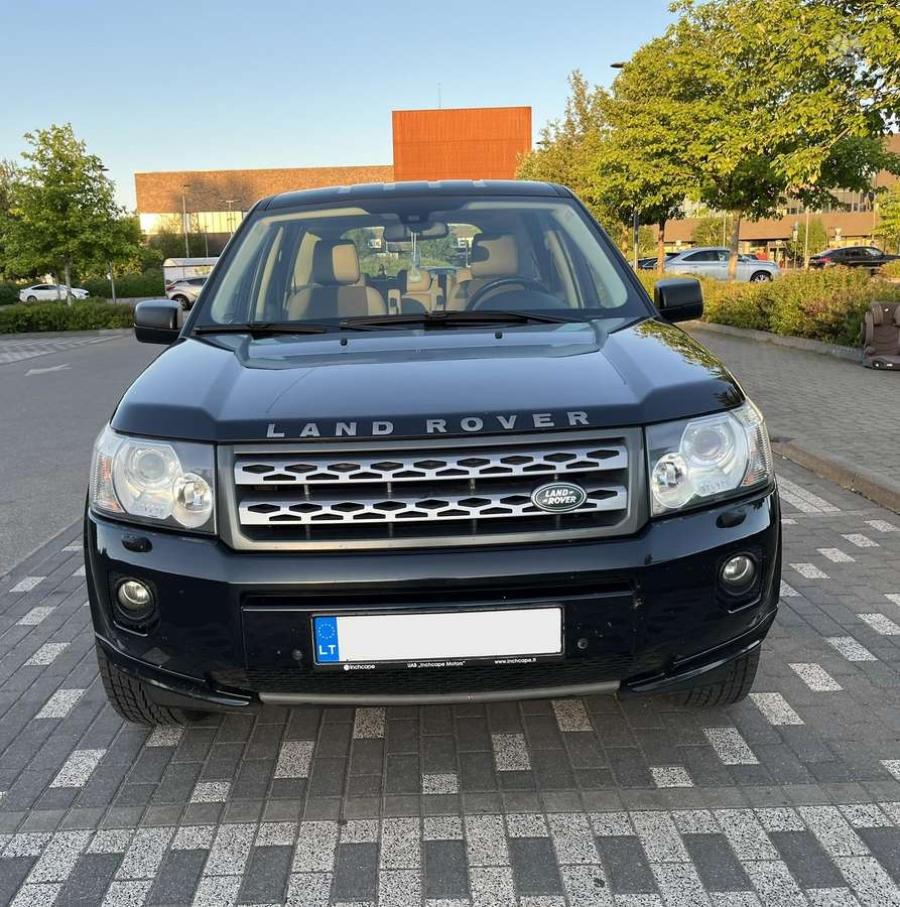 Melns Land Rover Freelander 2012 Viļņa, ar dzinēja tilpumu 2.20 L un nobraukumu 179 tūkst. km par 7500 €, foto 3 vietnē AUTOMOTO.COM.LV