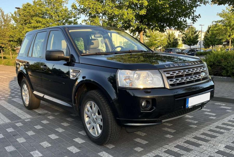 Melns Land Rover Freelander 2012 Viļņa, ar dzinēja tilpumu 2.20 L un nobraukumu 179 tūkst. km par 7500 €, foto 9 vietnē AUTOMOTO.COM.LV