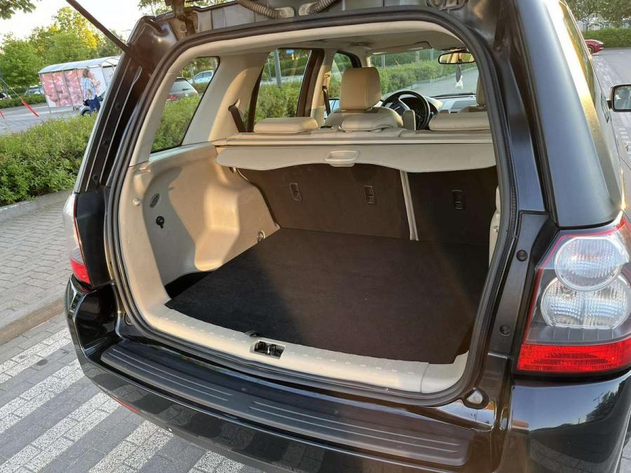 Melns Land Rover Freelander 2012 Viļņa, ar dzinēja tilpumu 2.20 L un nobraukumu 179 tūkst. km par 7500 €, foto 16 vietnē AUTOMOTO.COM.LV