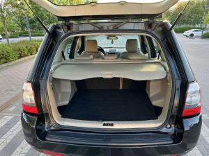 Melns Land Rover Freelander 2012 Viļņa, ar dzinēja tilpumu 2.20 L un nobraukumu 179 tūkst. km par 7500 €, foto 17 vietnē AUTOMOTO.COM.LV