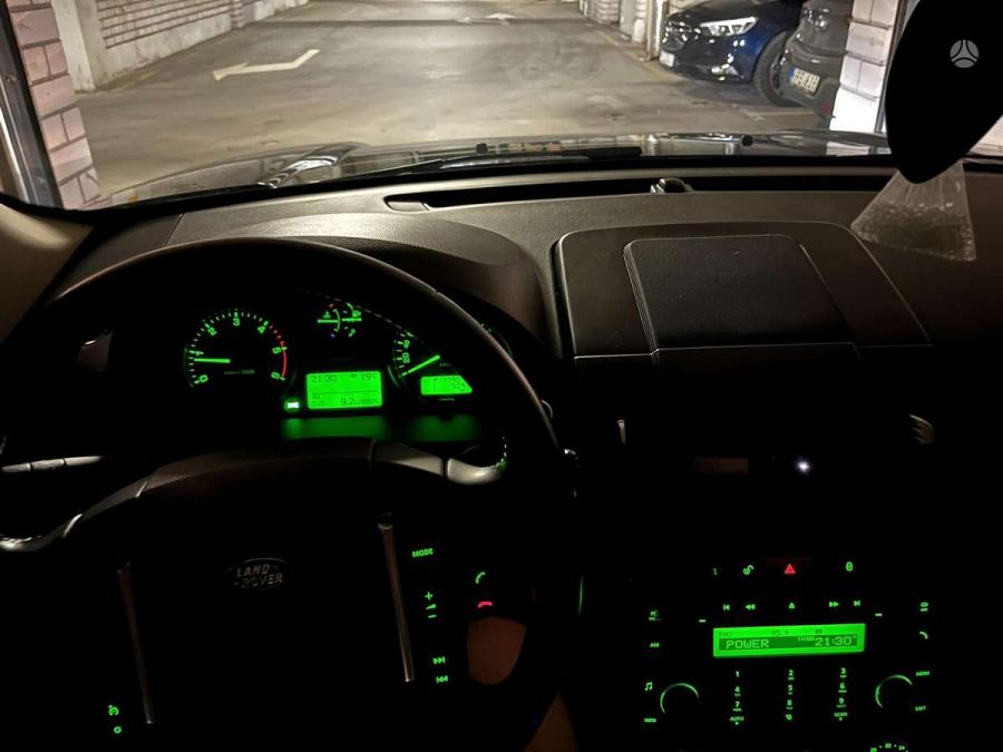 Melns Land Rover Freelander 2012 Viļņa, ar dzinēja tilpumu 2.20 L un nobraukumu 179 tūkst. km par 7500 €, foto 19 vietnē AUTOMOTO.COM.LV