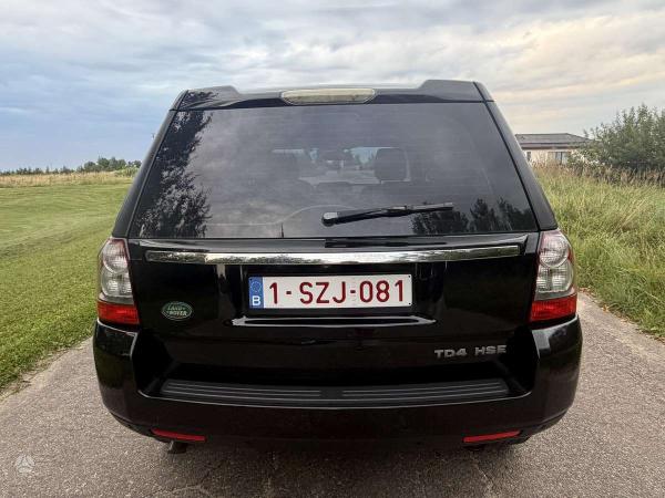 Black Land Rover Freelander 2012 in Utena, with an engine capacity of 2.18 L and mileage of 239 thousand km for 4900 €, photo 6 on AUTOMOTO.COM.LV