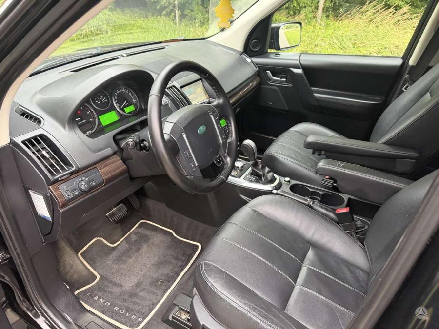 Melns Land Rover Freelander 2012 Utena, ar dzinēja tilpumu 2.18 L un nobraukumu 239 tūkst. km par 4900 €, foto 11 vietnē AUTOMOTO.COM.LV