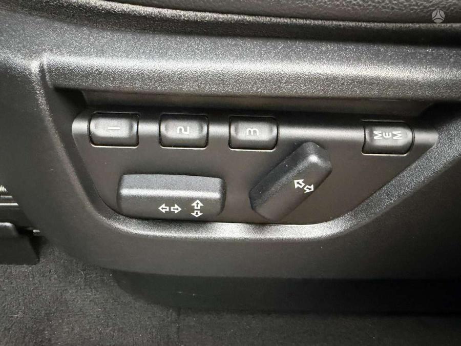 Melns Land Rover Freelander 2012 Utena, ar dzinēja tilpumu 2.18 L un nobraukumu 239 tūkst. km par 4900 €, foto 20 vietnē AUTOMOTO.COM.LV