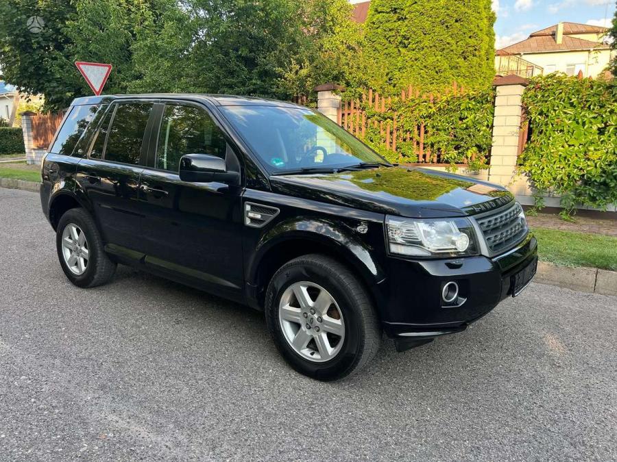 Melns Land Rover Freelander 2013 Marijampole, ar dzinēja tilpumu 2.20 L un nobraukumu 296 tūkst. km par 7300 €, foto 4 vietnē AUTOMOTO.COM.LV