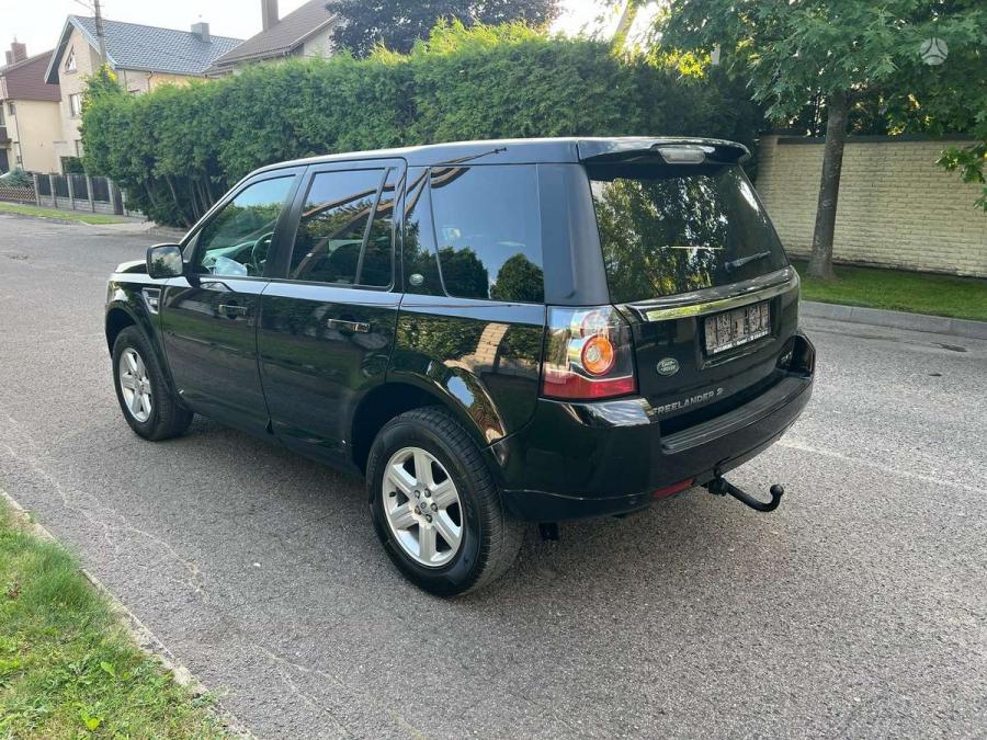 Melns Land Rover Freelander 2013 Marijampole, ar dzinēja tilpumu 2.20 L un nobraukumu 296 tūkst. km par 7300 €, foto 5 vietnē AUTOMOTO.COM.LV
