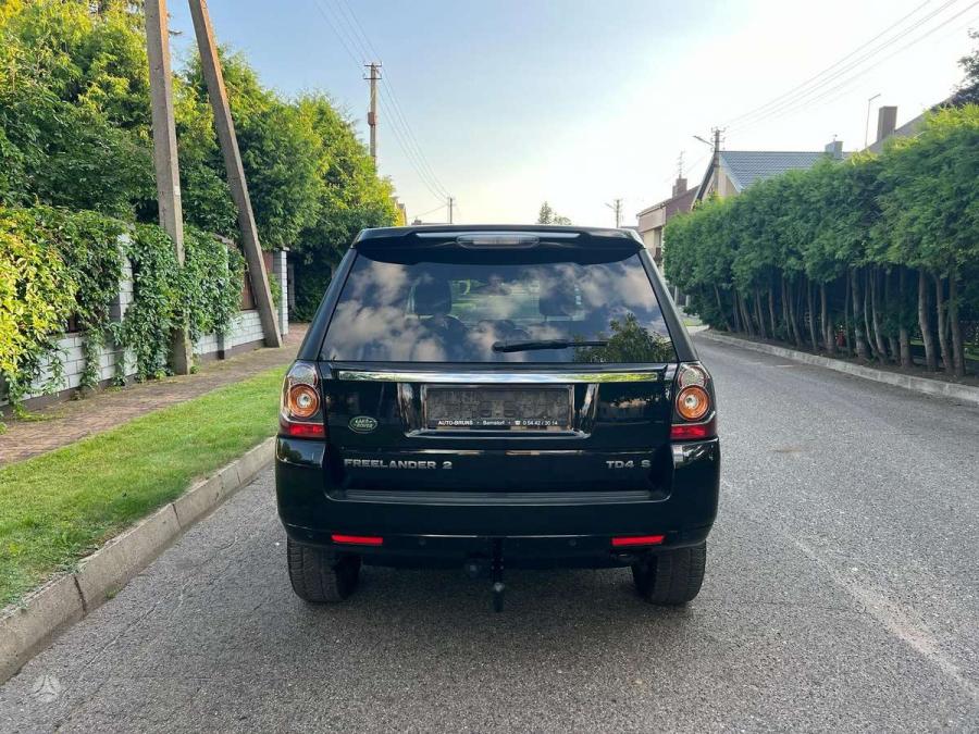 Melns Land Rover Freelander 2013 Marijampole, ar dzinēja tilpumu 2.20 L un nobraukumu 296 tūkst. km par 7300 €, foto 7 vietnē AUTOMOTO.COM.LV