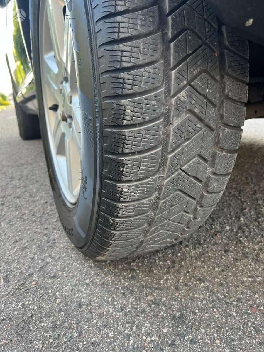 Melns Land Rover Freelander 2013 Marijampole, ar dzinēja tilpumu 2.20 L un nobraukumu 296 tūkst. km par 7300 €, foto 14 vietnē AUTOMOTO.COM.LV