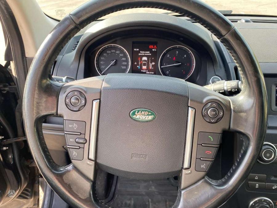 Melns Land Rover Freelander 2014 Raseiniai, ar dzinēja tilpumu 2.18 L un nobraukumu 232 tūkst. km par 6300 €, foto 16 vietnē AUTOMOTO.COM.LV