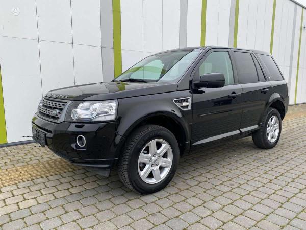 Black Land Rover Freelander 2014 in Raseiniai, with an engine capacity of 2.18 L and mileage of 232 thousand km for 6500 €, photo 1 on AUTOMOTO.COM.LV