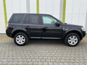 Black Land Rover Freelander 2014 in Raseiniai, with an engine capacity of 2.18 L and mileage of 232 thousand km for 6500 €, photo 7 on AUTOMOTO.COM.LV