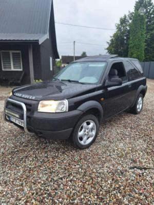 Black Land Rover Freelander 2000 in Jurbarkas, with an engine capacity of 1.80 L and mileage of 206 thousand km for 1650 €, photo  on AUTOMOTO.COM.LV