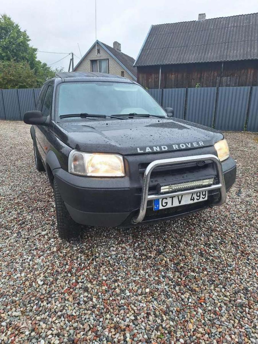 Black Land Rover Freelander 2000 in Jurbarkas, with an engine capacity of 1.80 L and mileage of 206 thousand km for 1650 €, photo 8 on AUTOMOTO.COM.LV