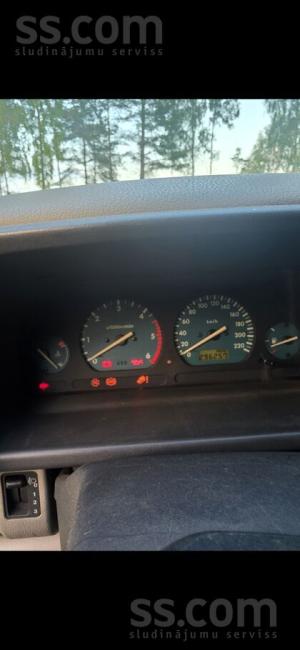 Zils Land Rover Freelander 1999 Kuldīga, ar dzinēja tilpumu 2.00 L un nobraukumu 296 tūkst. km par 1500 €, foto 3 vietnē AUTOMOTO.COM.LV