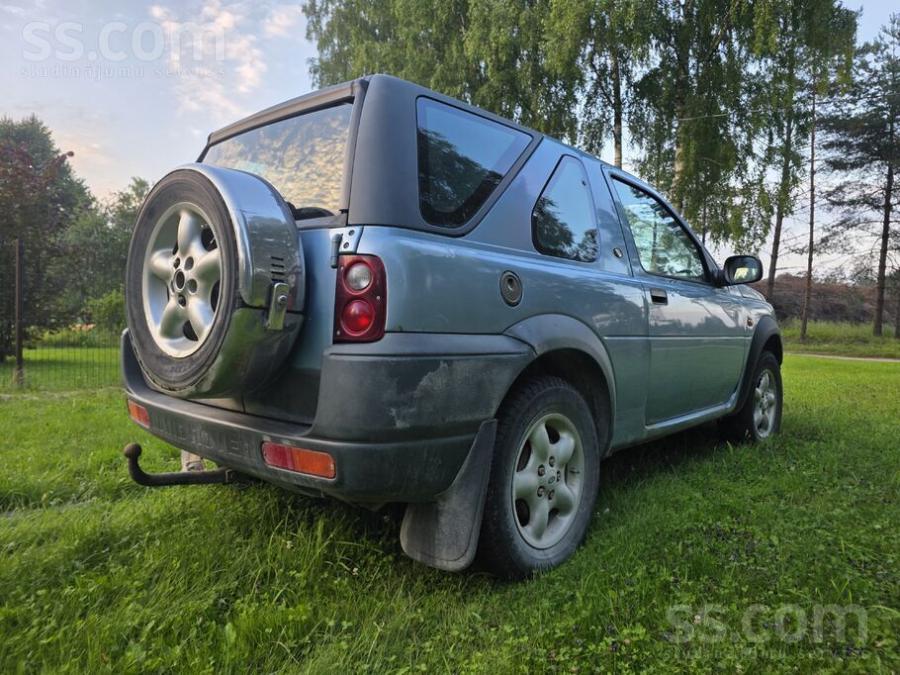 Zils Land Rover Freelander 1999 Kuldīga, ar dzinēja tilpumu 2.00 L un nobraukumu 296 tūkst. km par 1500 €, foto 10 vietnē AUTOMOTO.COM.LV