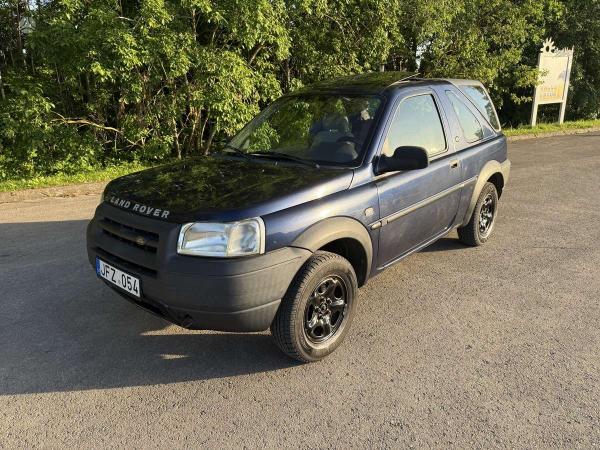 Zils Land Rover Freelander 2002 Radviliškis, ar dzinēja tilpumu 1.80 L un nobraukumu 294 tūkst. km par 1350 €, foto 1 vietnē AUTOMOTO.COM.LV