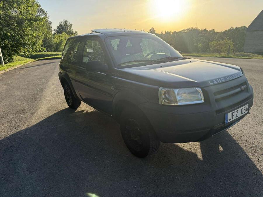 Zils Land Rover Freelander 2002 Radviliškis, ar dzinēja tilpumu 1.80 L un nobraukumu 294 tūkst. km par 1350 €, foto 4 vietnē AUTOMOTO.COM.LV