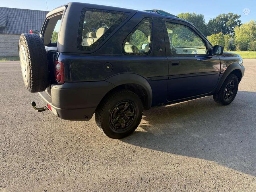 Zils Land Rover Freelander 2002 Radviliškis, ar dzinēja tilpumu 1.80 L un nobraukumu 294 tūkst. km par 1350 €, foto 5 vietnē AUTOMOTO.COM.LV