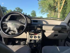 Zils Land Rover Freelander 2002 Radviliškis, ar dzinēja tilpumu 1.80 L un nobraukumu 294 tūkst. km par 1350 €, foto 11 vietnē AUTOMOTO.COM.LV