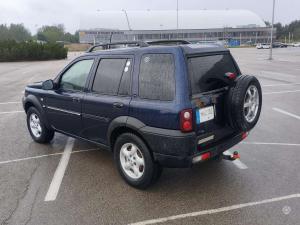 Zils Land Rover Freelander 2003 Šauļi, ar dzinēja tilpumu 1.95 L un nobraukumu 297 tūkst. km par 1100 €, foto 4 vietnē AUTOMOTO.COM.LV