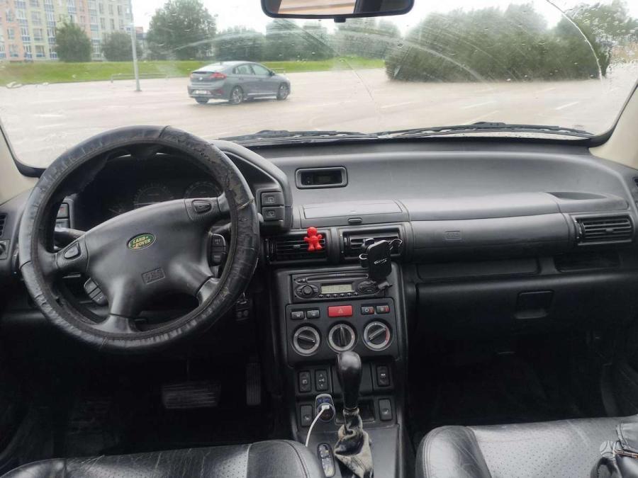 Zils Land Rover Freelander 2003 Šauļi, ar dzinēja tilpumu 1.95 L un nobraukumu 297 tūkst. km par 1100 €, foto 12 vietnē AUTOMOTO.COM.LV